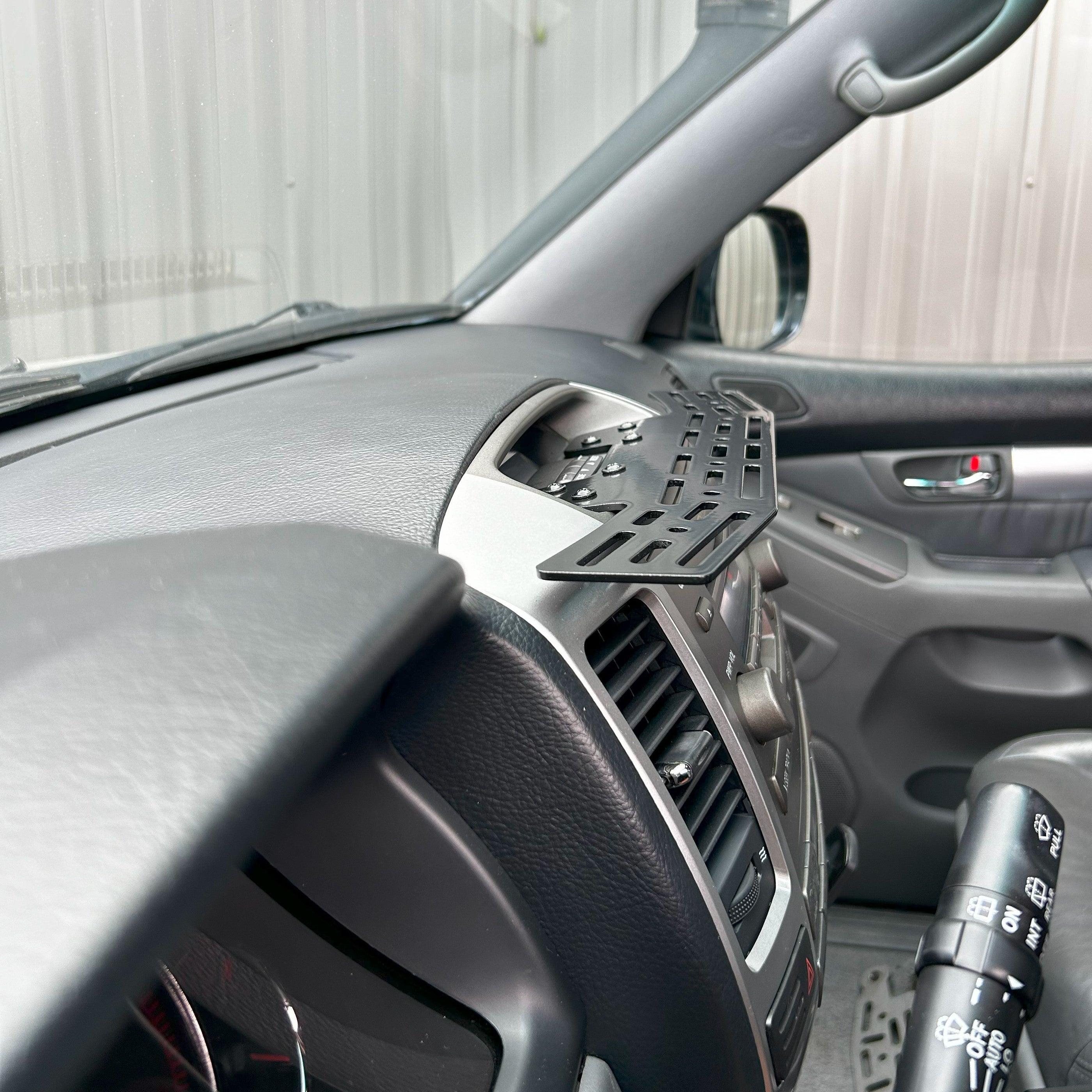 Lexus GX470 Dash Accessory Mount — Goliath Off Road