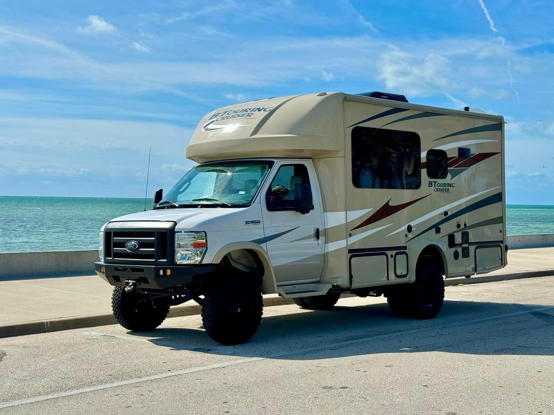 Front winch bumper for Ford E-series Econoline 2008 - 2014 — Goliath ...