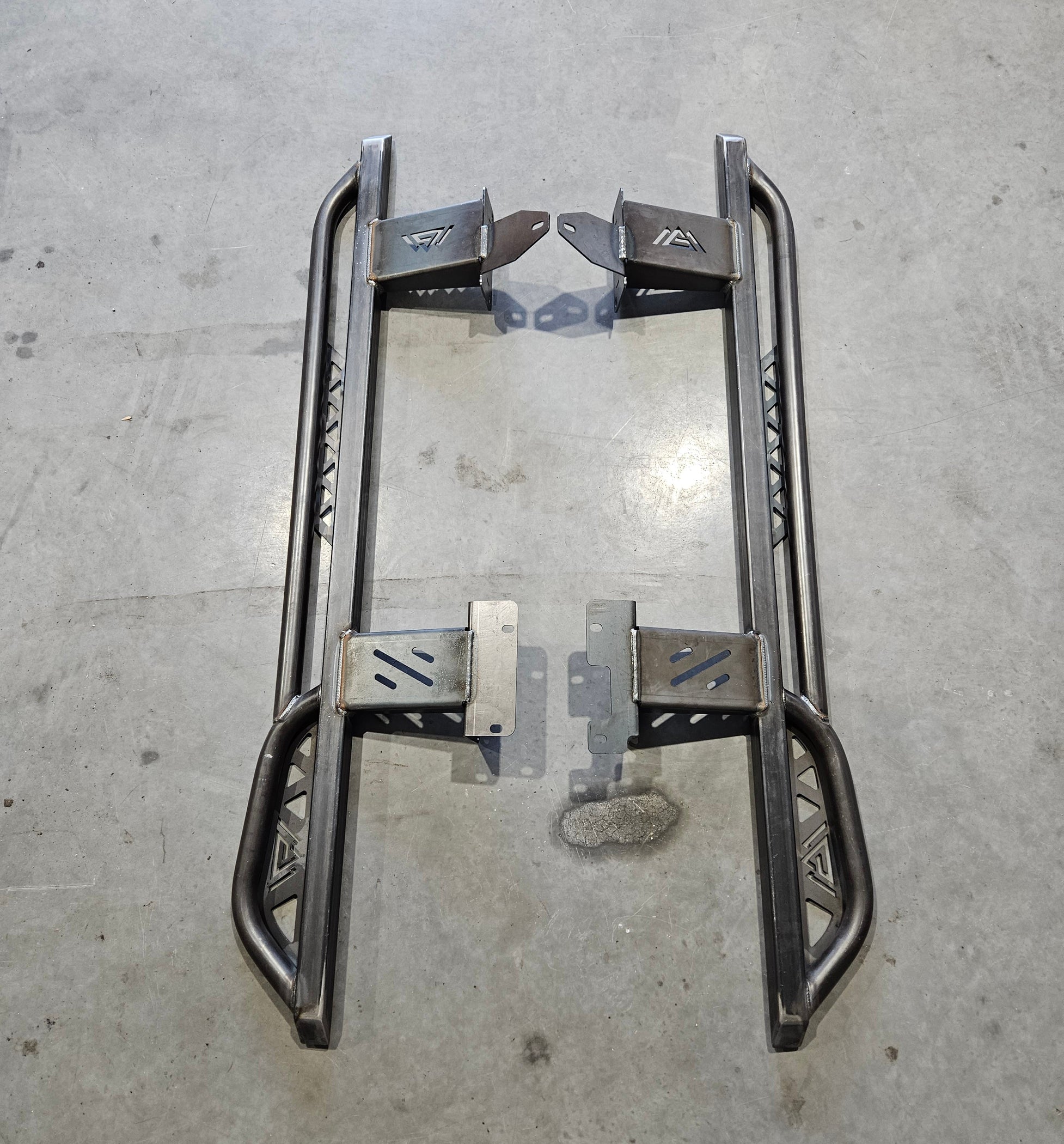 Tubular Rock Sliders | LEXUS GX470 — Goliath Off Road