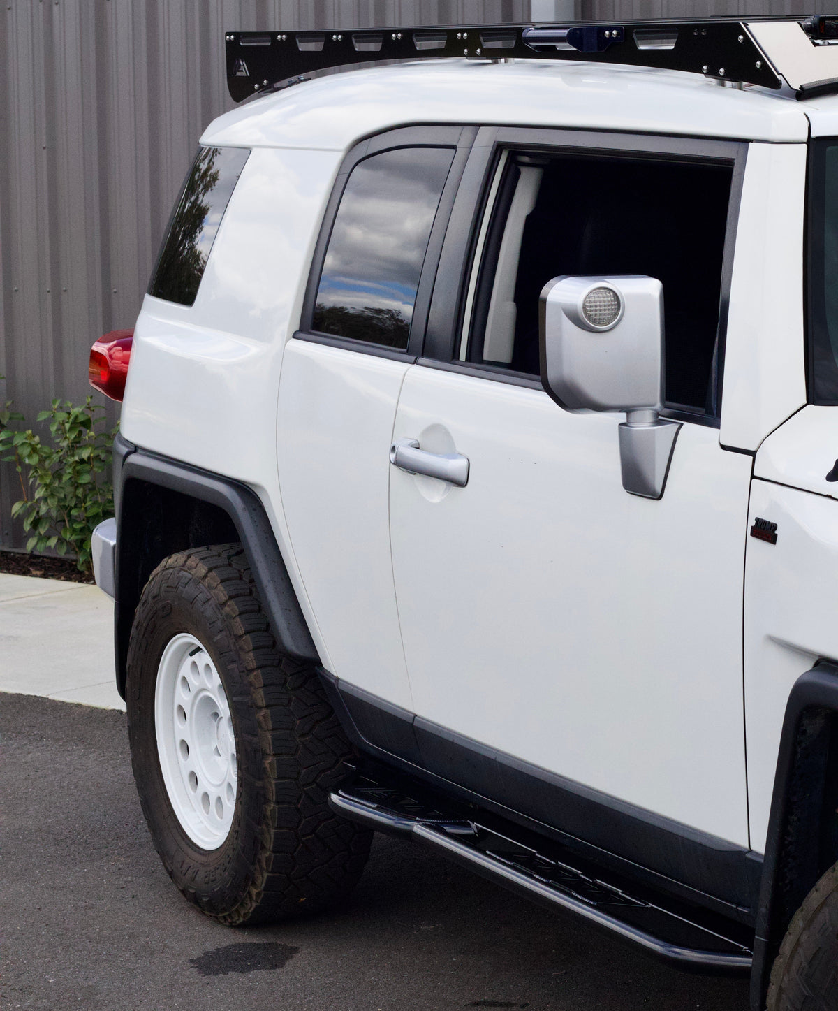 Toyota FJ Cruiser - Rock Sliders / Steps — Goliath Off Road